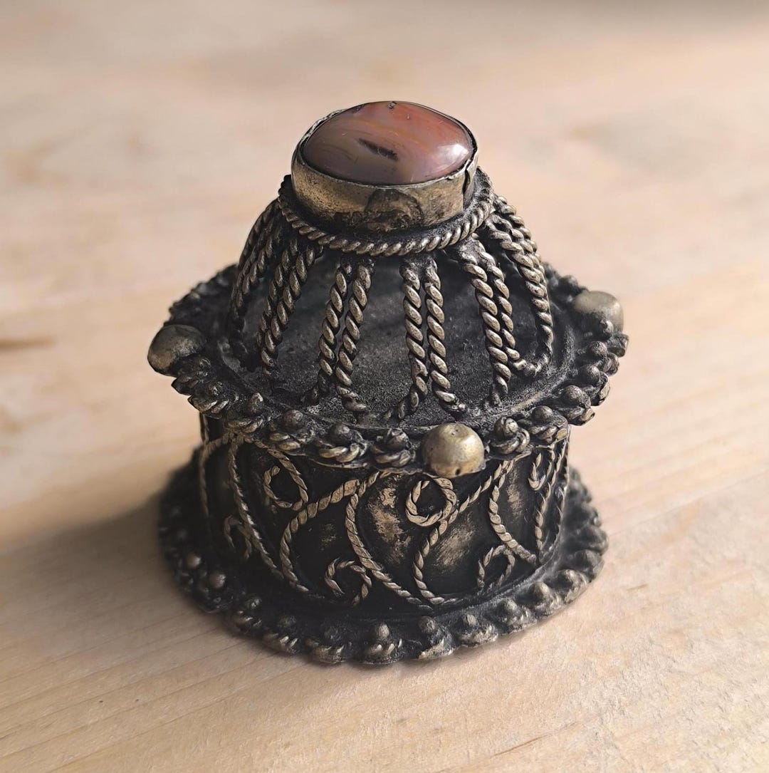 Pink Cabochon Pill Box Silver Plate, Salmon Stone & Silverplated ...