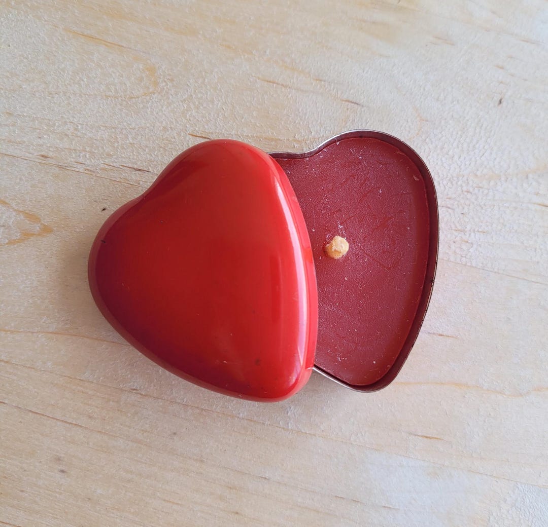Red Heart Trinket Pill Box With Candle, Vintage Heart Small Container ...