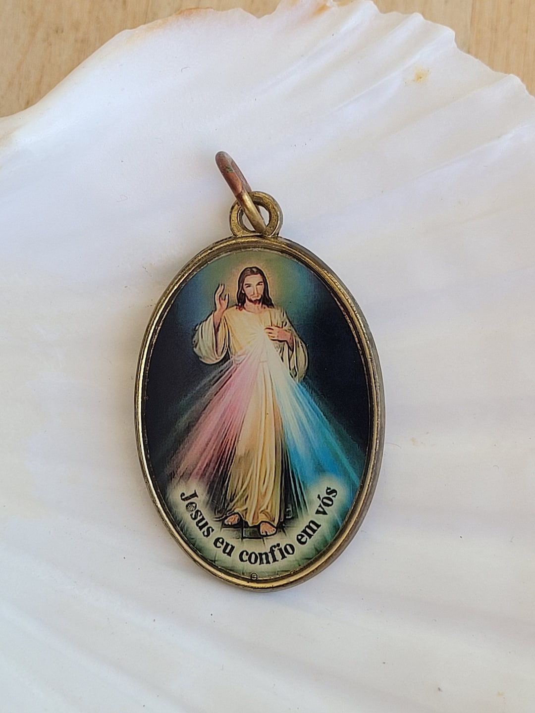Divine Mercy Pendant, Vintage Jesus I Trust in You Charm, Jesus Confio ...