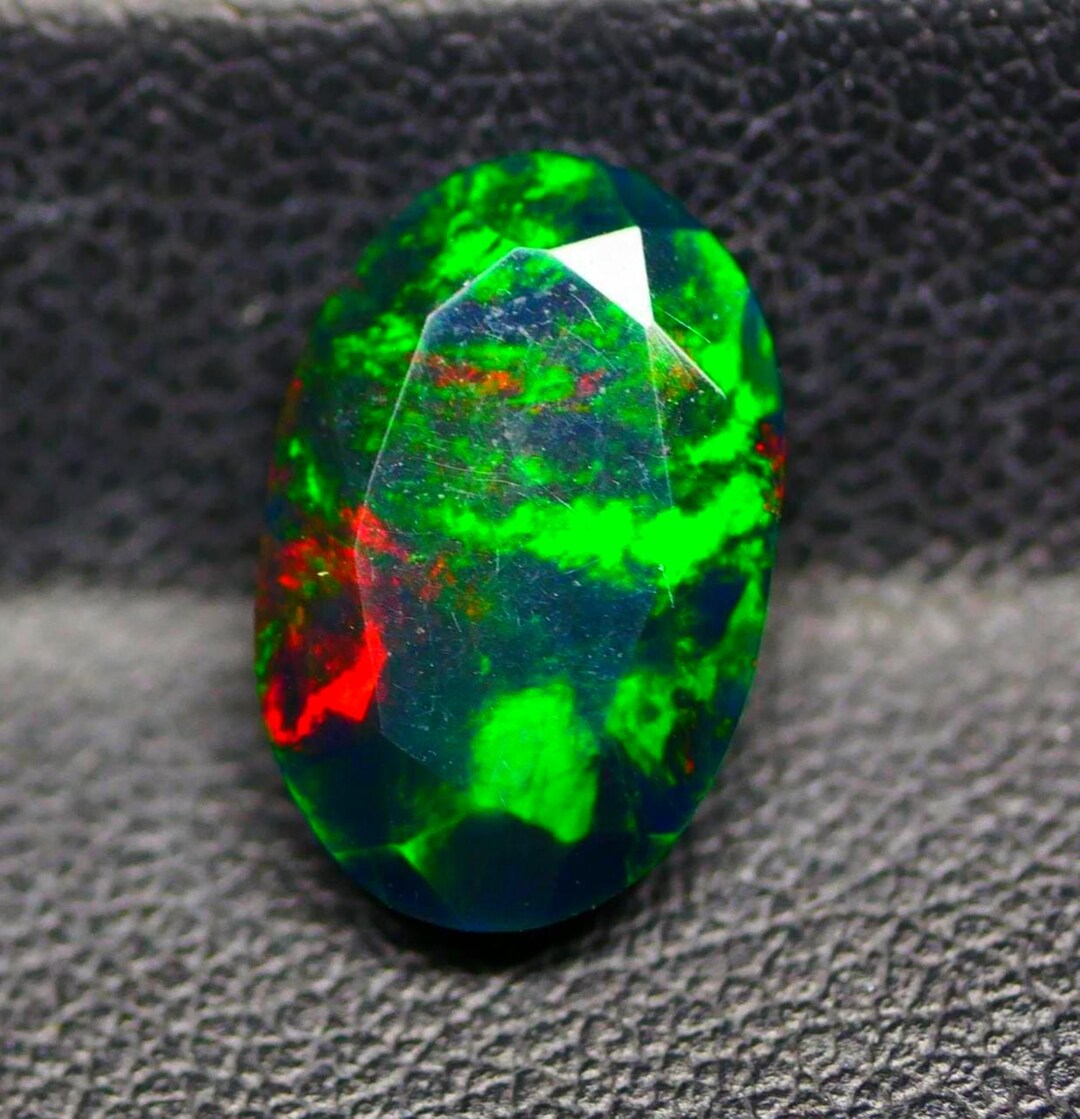 2.50cts, Beautiful Opal, Multi-fire Black Opal, 8.5x13x5mm, Faceted ...