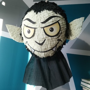 Drakula Piñata | Halloween Pinata | Vampire Pinata | Haloween Party ...