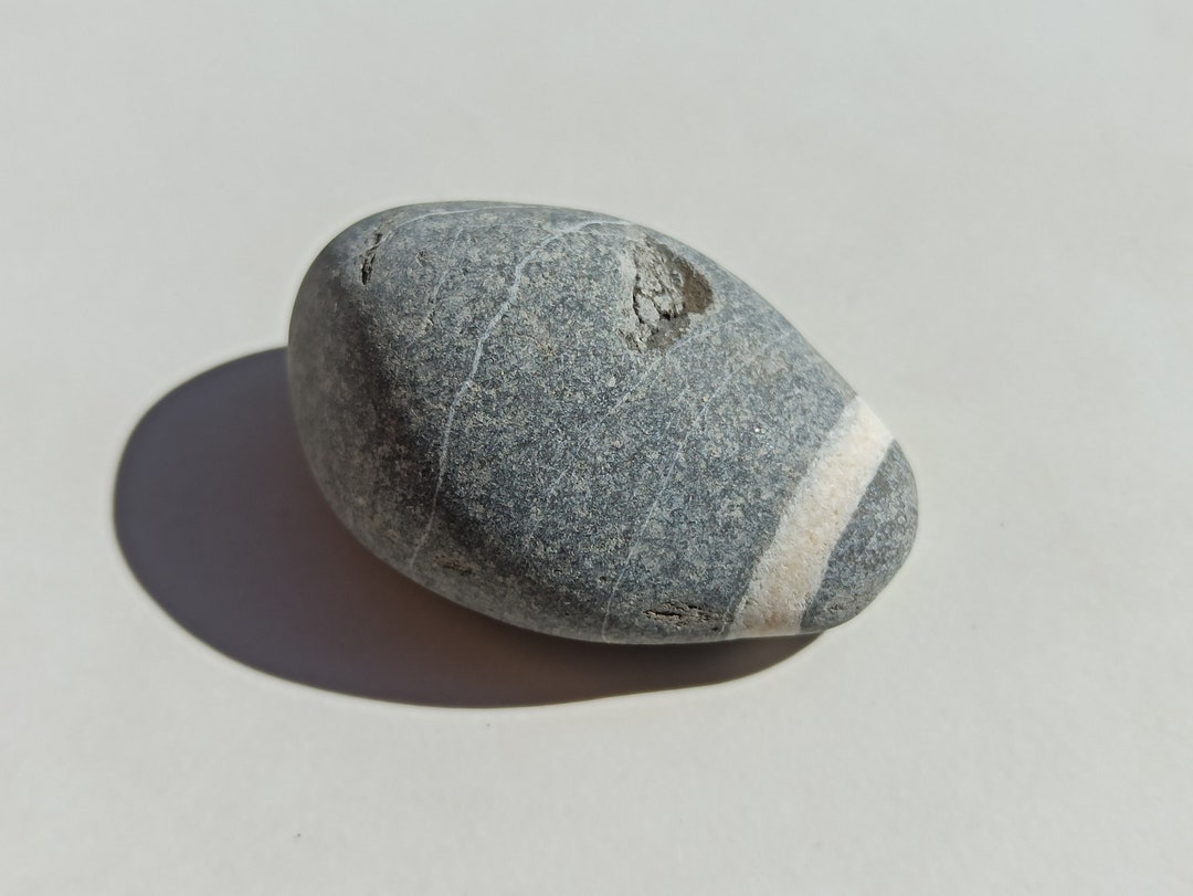 Irish Hag Stone: Celtic Wish Stone Amulet - Etsy