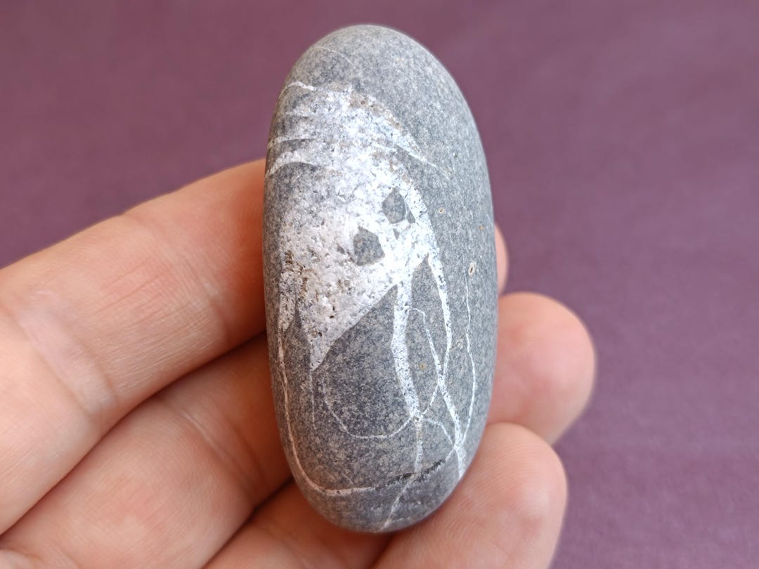 Irish Hag Stone: Beach Wishing Stone Amulet - Etsy