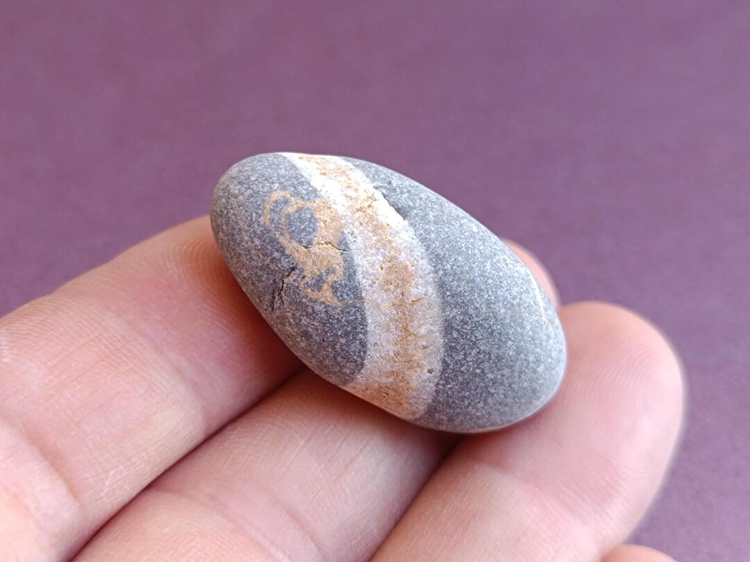 Rare Irish Hag Stone: Beach Wishing Stone Amulet - Etsy