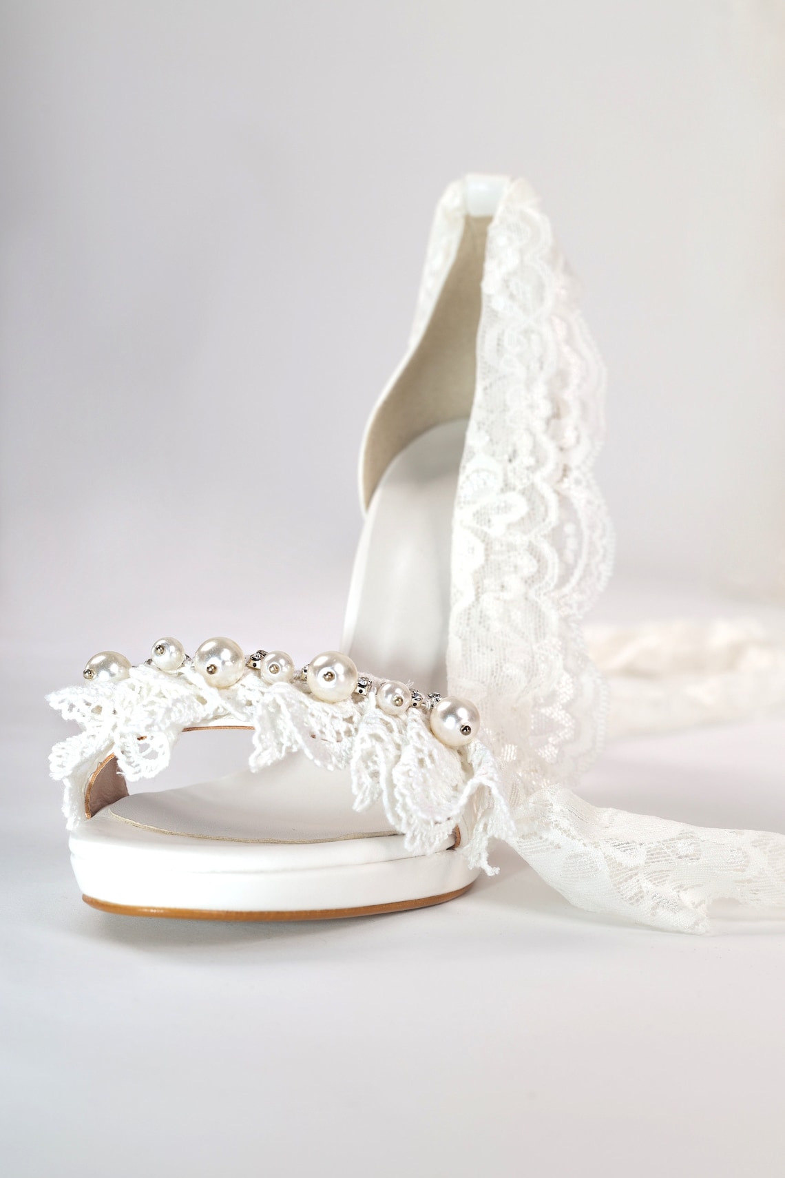 Custom Romantic Lace Block Sandals, Lace Wedding Sandals, Bridal Sandal ...