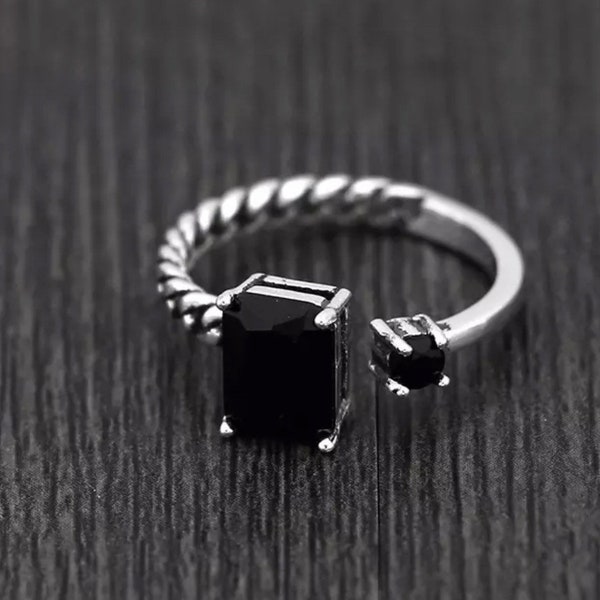 Black Stone Ring - Etsy UK