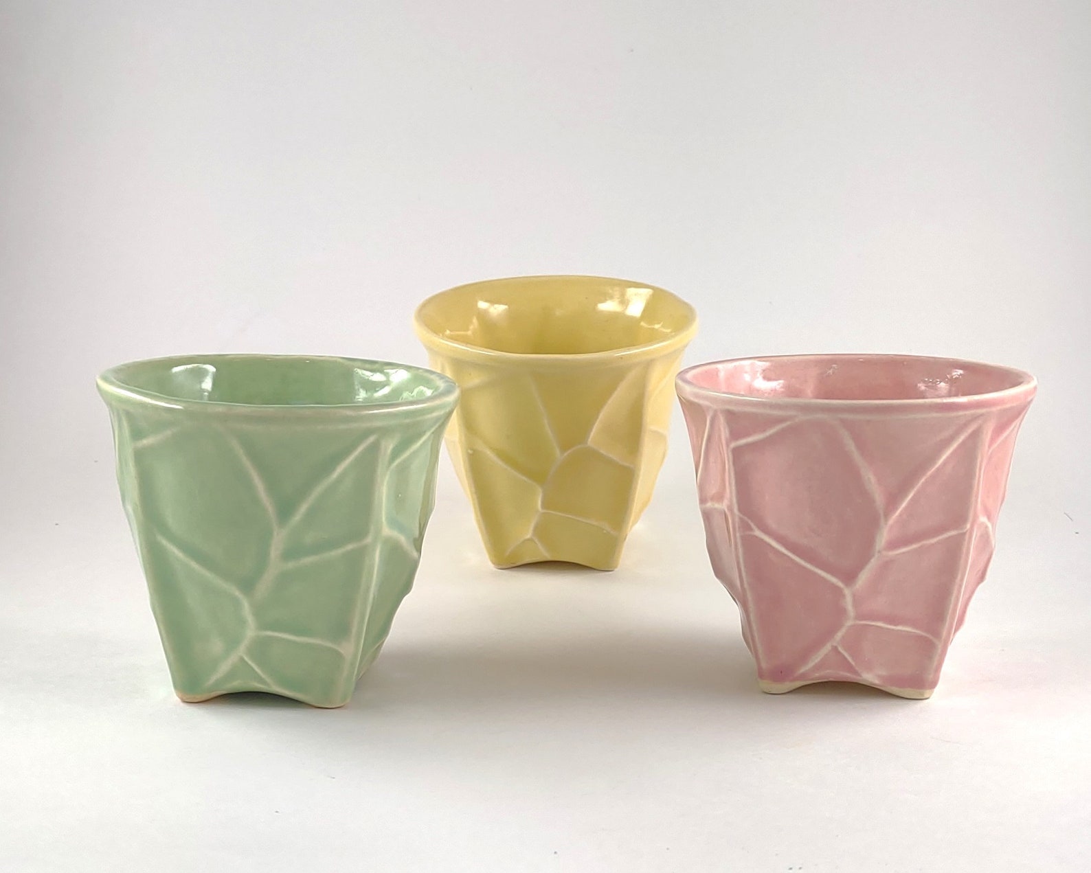Your Choice - Mccoy Pottery 3" Cabbage Leaf Flower Pots - Green, Pink ...