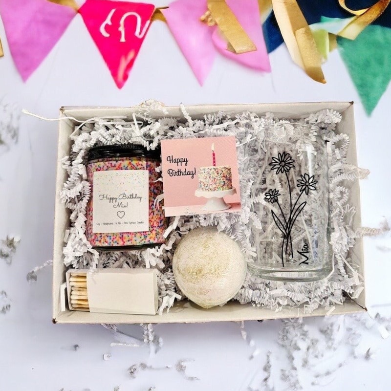 Best Friend Gift Box - 60+ Gift Ideas for 2024