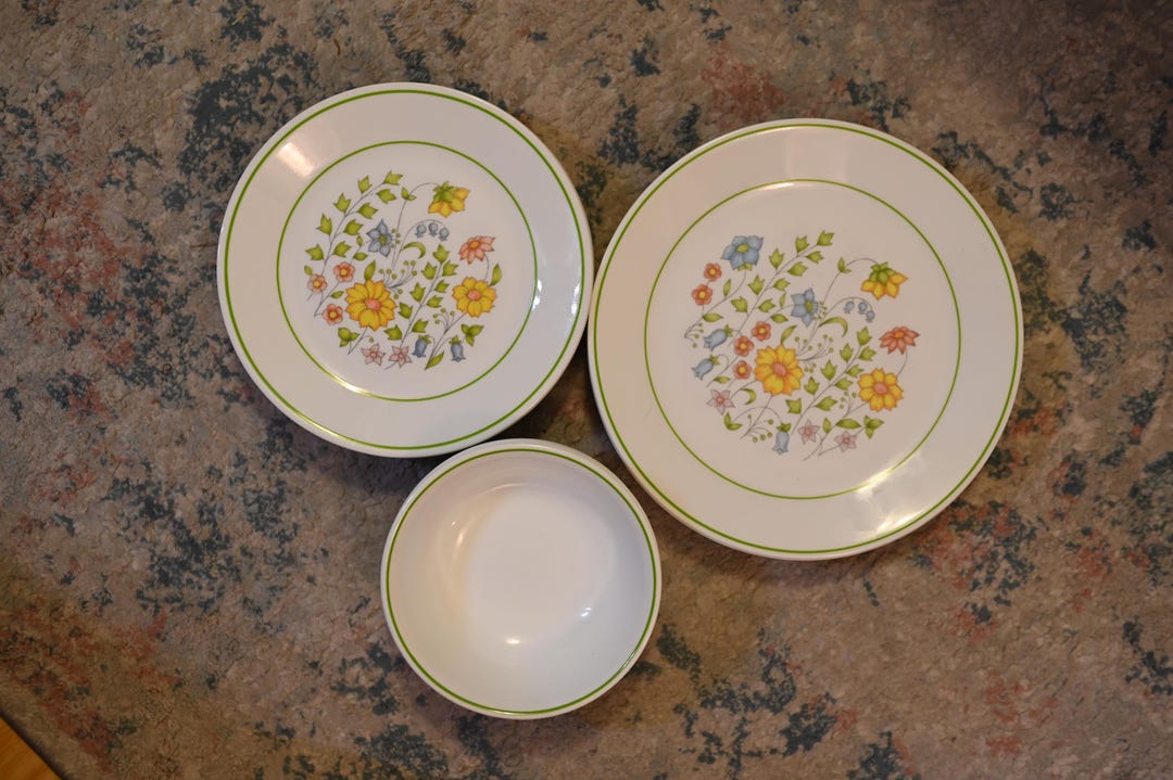Vintage Corelle Spring Meadow Pattern Dishes - Etsy