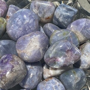 Hackmanite Fluorescent Tumbles UV Reactive Polished Tumbles - Etsy