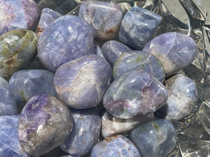 Hackmanite Fluorescent Tumbles UV Reactive Polished Tumbles - Etsy