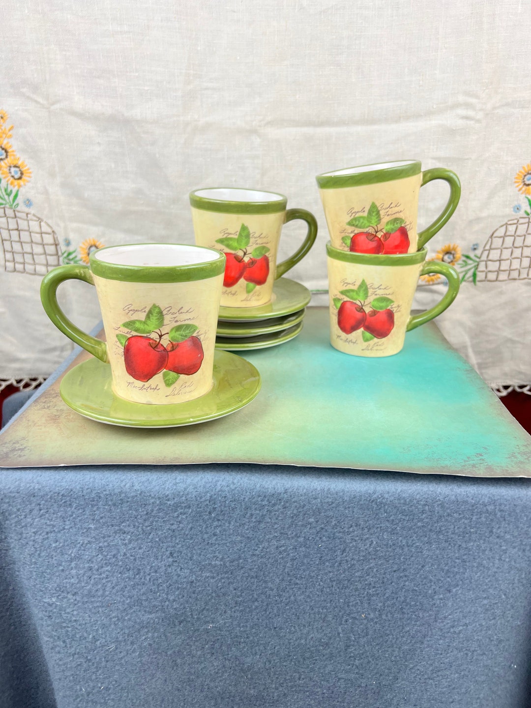 Set of 4 Cracker Barrel Susan Winget Apple Orchard Collection Cups and ...