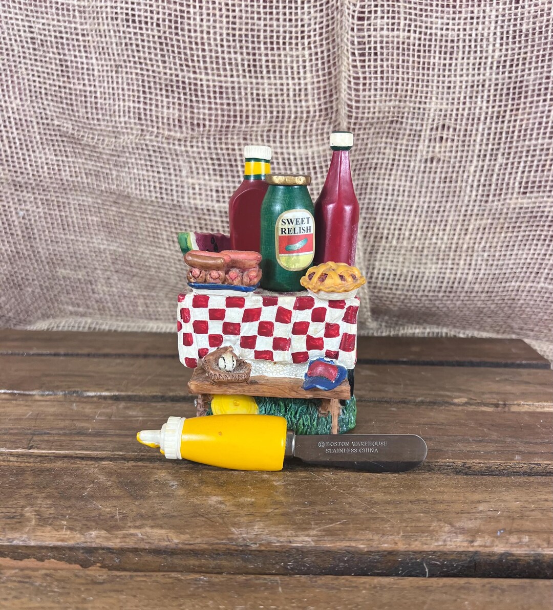 Boston Warehouse Picnic Condiments 4-piece Spreader Set in Picnic Table ...