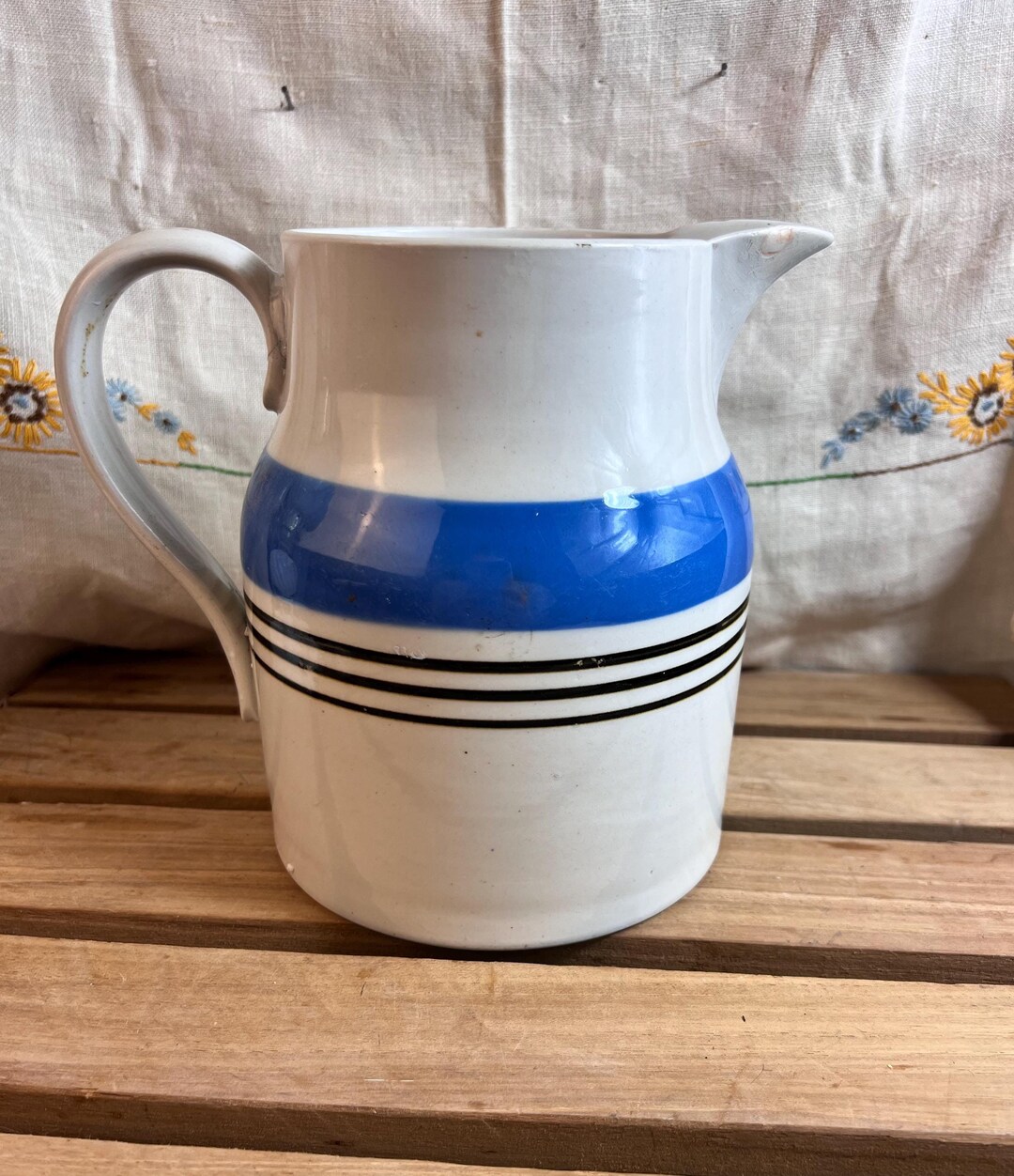 Vintage TG Green and Co. Cornishware Blue/white Stripe Pitcher/vasemade ...