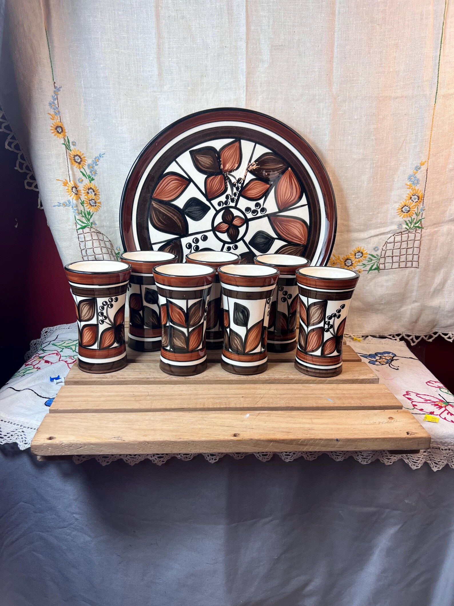 Hawaii Designs Set of 7 Pottery Mugs With Matching Round Serving Tray ...