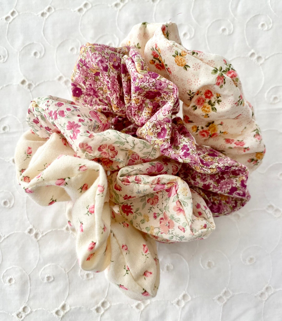 Scrunchy Gift Set Romantic Floral Handmade Gift Set for Her Aesthetic ...