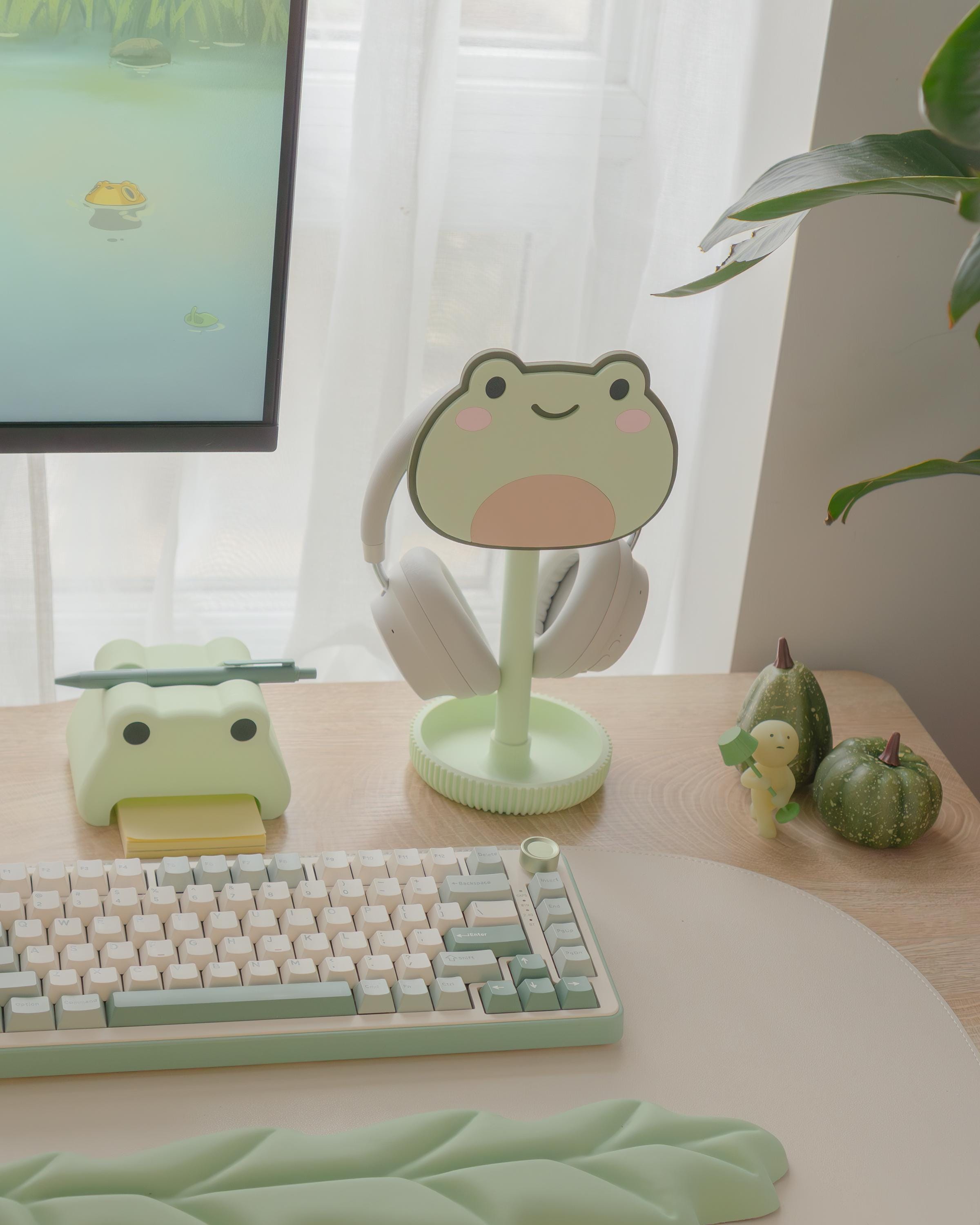 Frog Headphone Stand: Green Cottagecore Desk Decor - Interchangeable ...