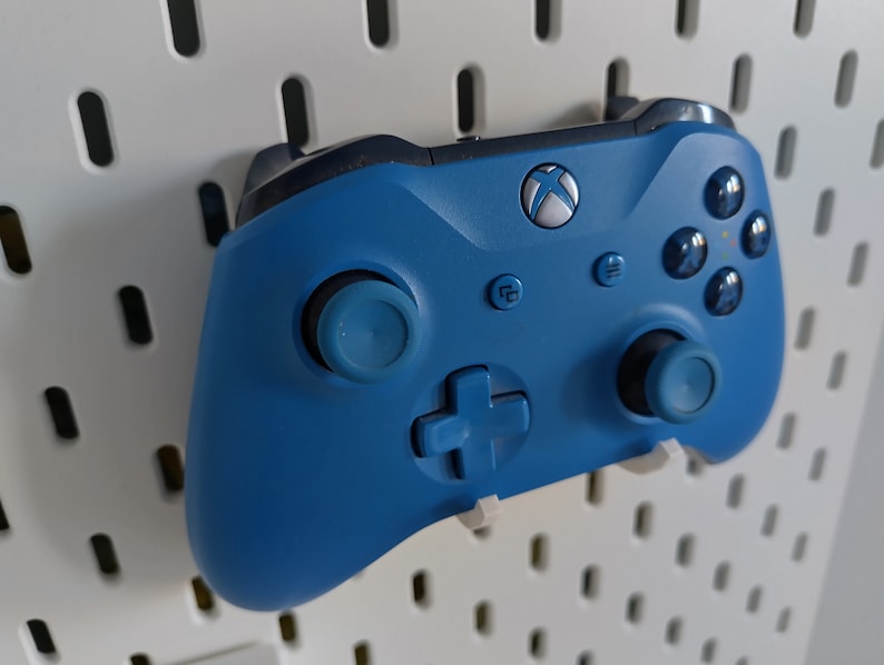 2x IKEA SKADIS Pegboard Hooks for Xbox One and PS5 Controllers ...