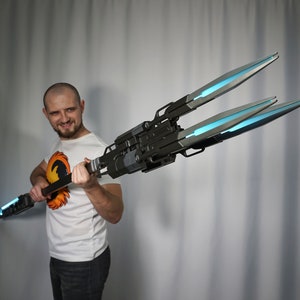 Proxima Midnight's Spear - Etsy