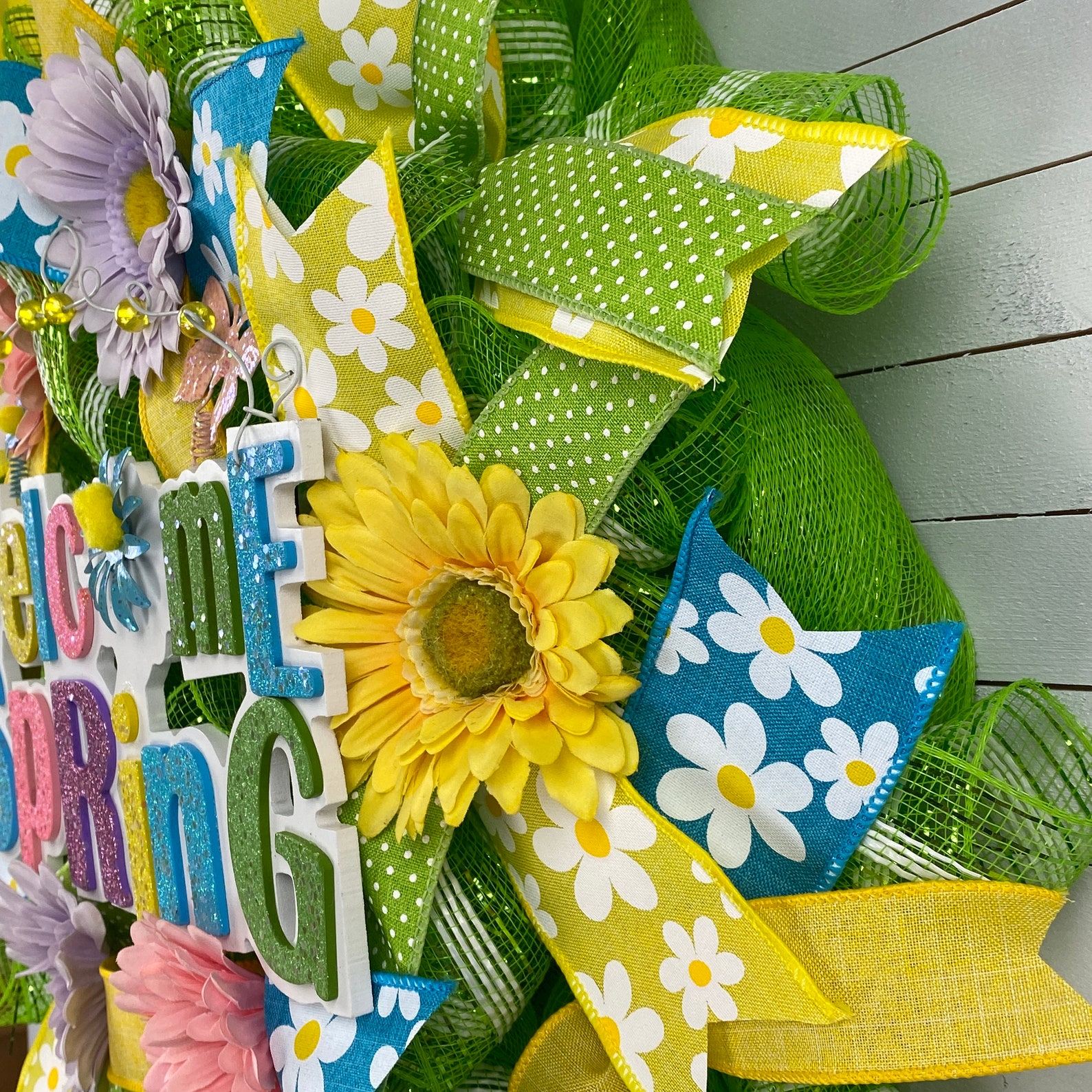 Welcome Spring Mesh Wreath for Front Door, Spring Wreath, Green Wreath ...