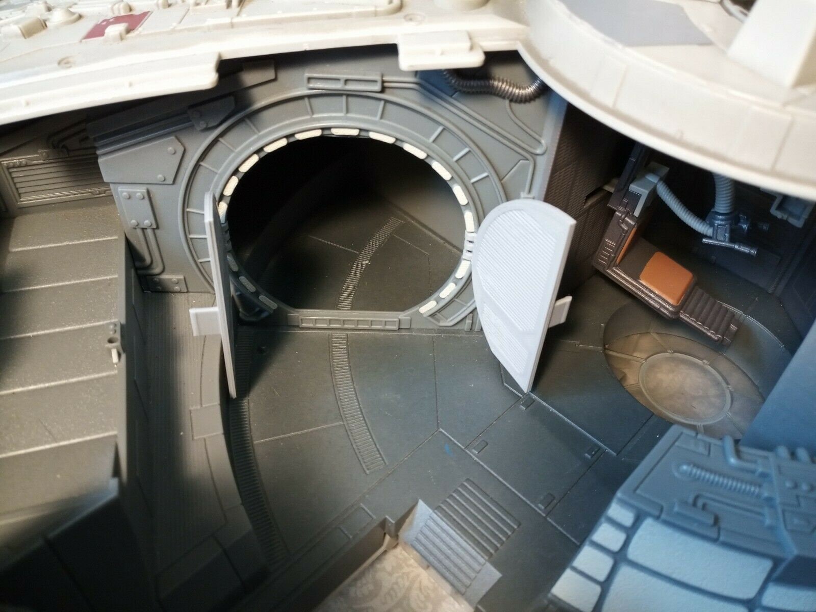 Millennium falcon toy 2008 store