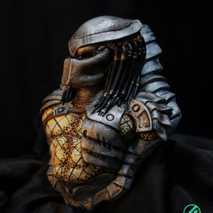 PREDATOR RESIN FIGURE (wall Hanging) - Etsy UK