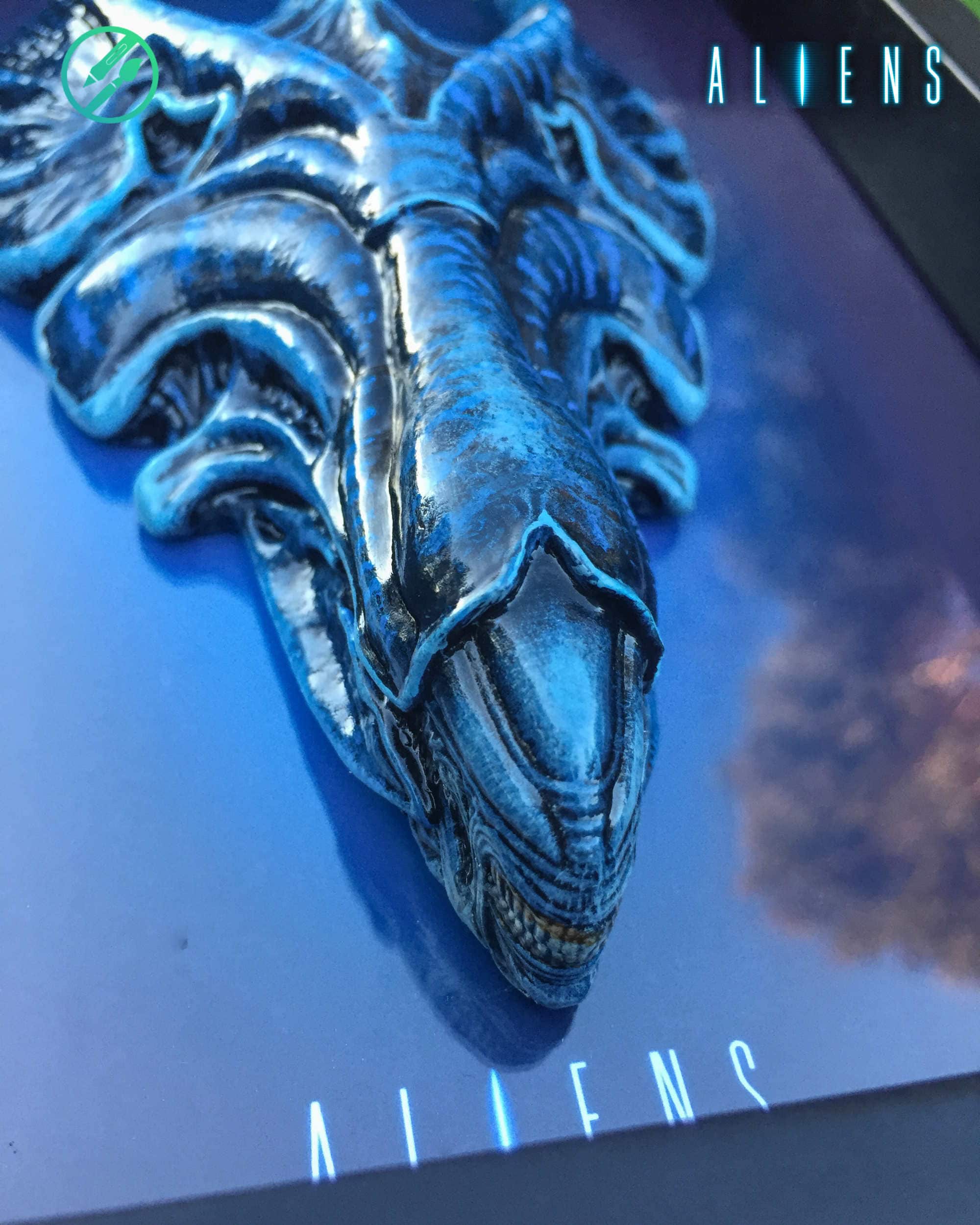 Xenomorph Queen Head Lifesize Queen ALIEN Statue Stands 16 Feet