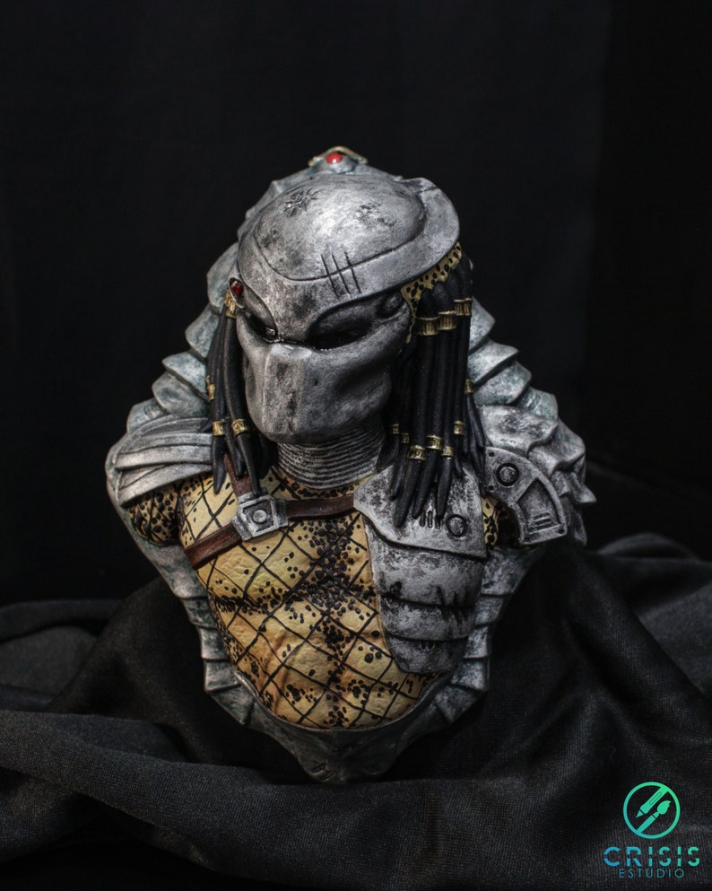 PREDATOR RESIN FIGURE wall Hanging - Etsy