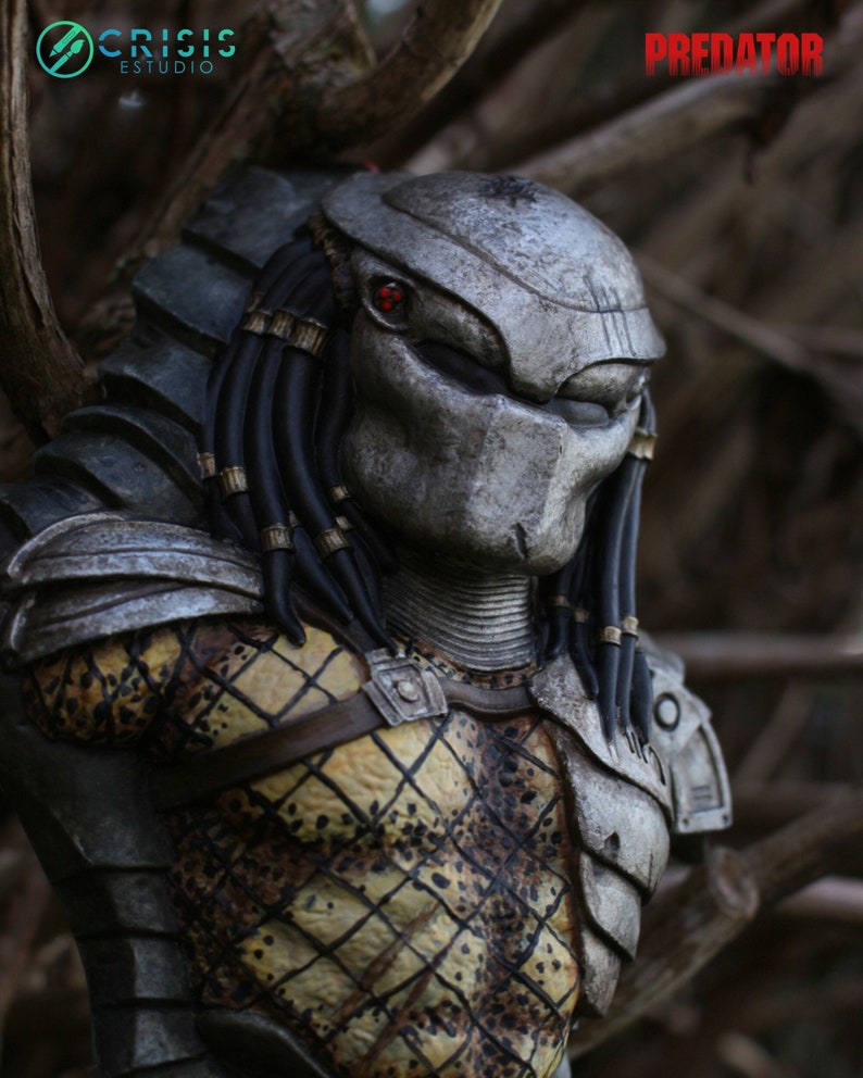 PREDATOR RESIN FIGURE wall Hanging - Etsy