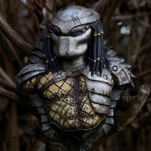 PREDATOR RESIN FIGURE (wall Hanging) - Etsy UK