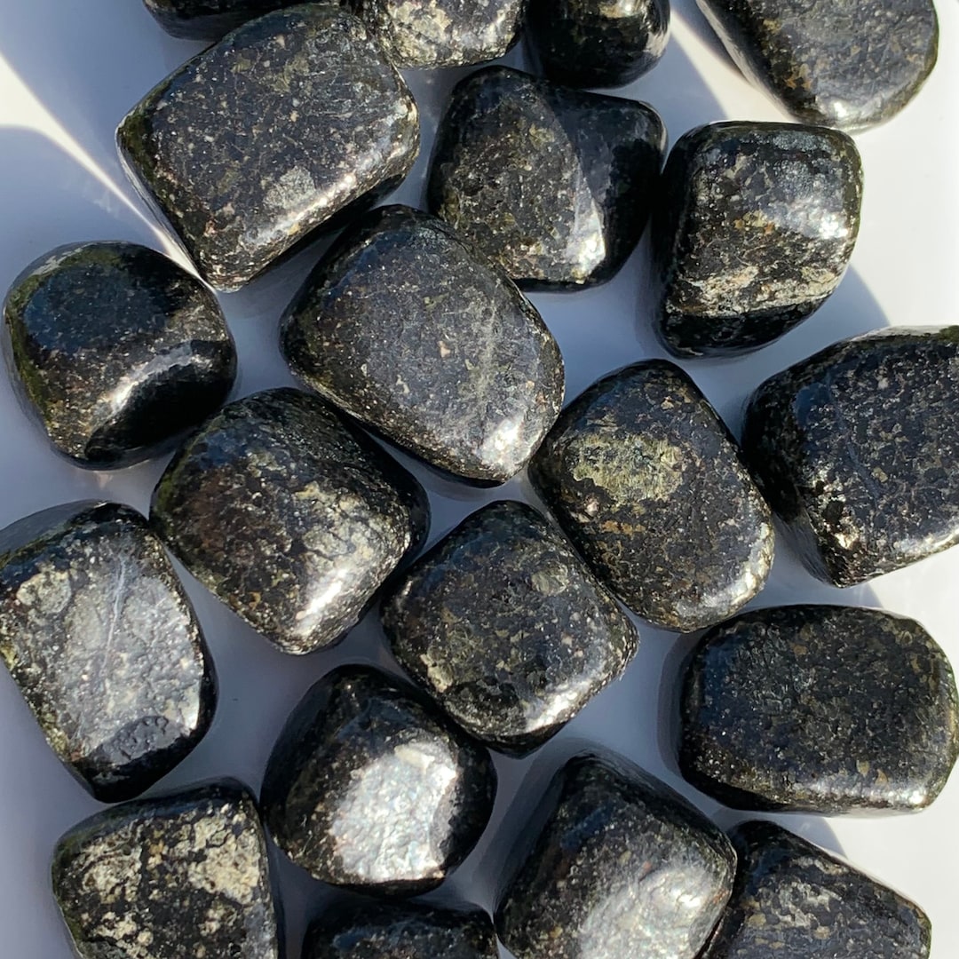 Nuummite Tumbled, Nuummite - Etsy