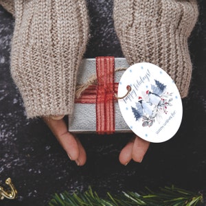 Printable Round Christmas Gift Tags, Watercolor Penguins Circle Tags ...