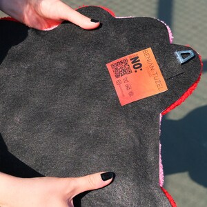 Custom Wavy Rug Mirror / Handmade Tufted Mirror / Custom Tufted Rug ...