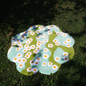 Daisy Tufted Rug, Flowers Tuft Rug, Decorative Tuft Rug, Handmade Tuft ...