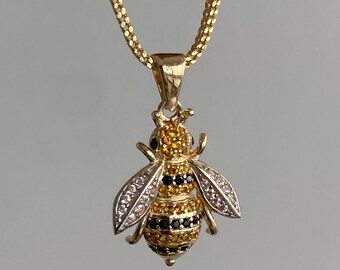 Solid Gold Bee Pendant - Etsy