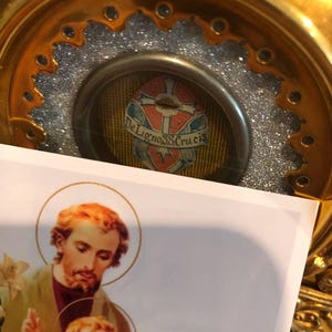 BULK 50 PACK - Holy Family Third Class Relic Holy Card (touched to ...