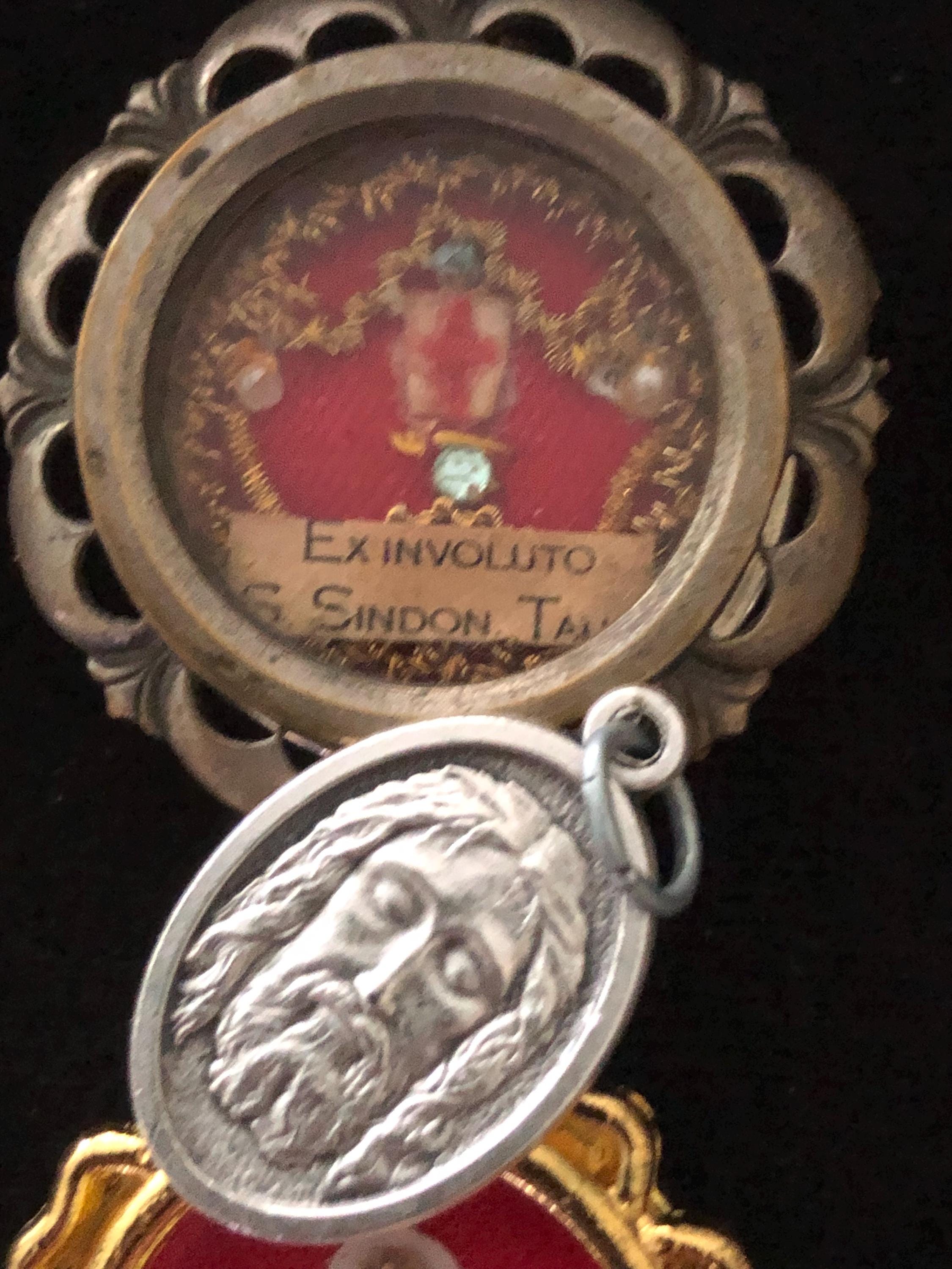 Holy Face of Jesus Relic Medal Pack - Third Class Relic Holy Card ...