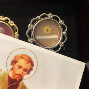 BULK 50 PACK - Holy Family Third Class Relic Holy Card (touched to ...