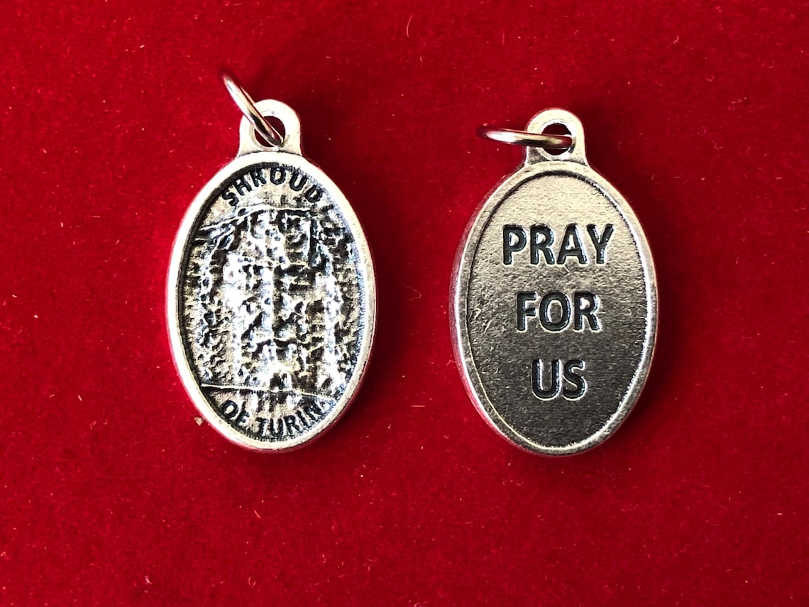 Holy Shroud of Turin Relic Medal Pack - Third Class Relic Holy Card ...