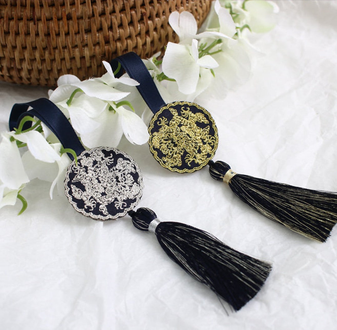 Norigae, Beautiful Korean Traditional Hanbok Accessory, Knot Ornament ...