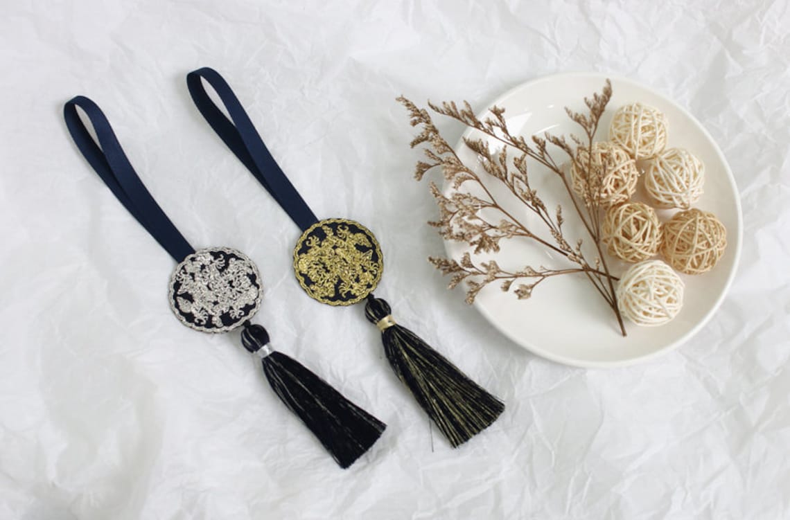Norigae, Beautiful Korean Traditional Hanbok Accessory, Knot Ornament ...