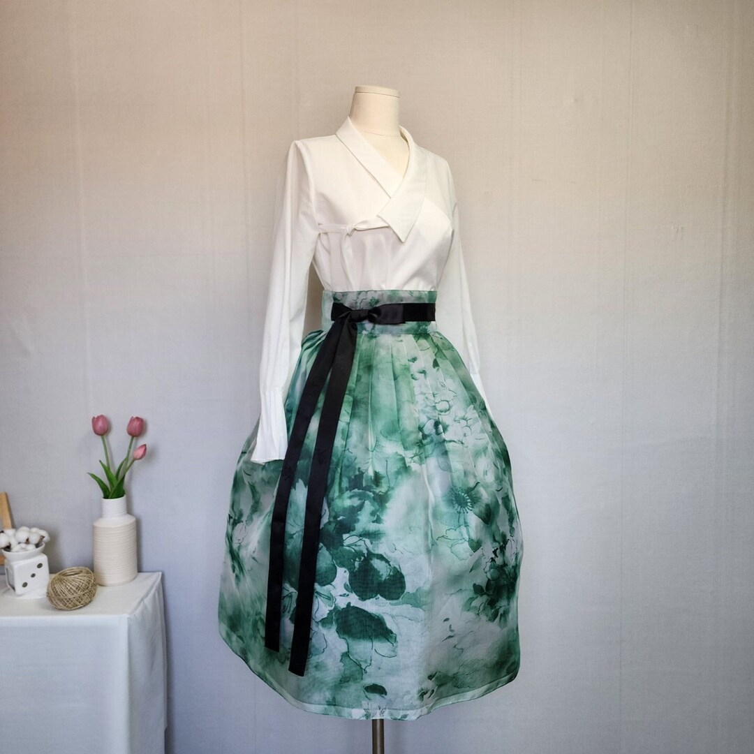 Hanbok Ink Wash Painting Pattern Wrap Long Skirt, Beautiful Korean ...