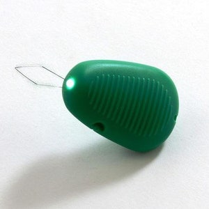 Dritz Needle Threader With LED Light - Etsy