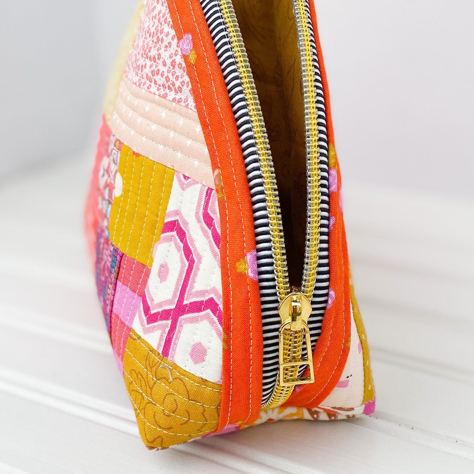 Zip It Zipper Bag Pattern by Sewn Wyoming (physical Copy) - Etsy