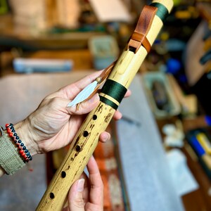 Low and Deep Meditation Native American Bamboo Bass Flute Sound Healing ...