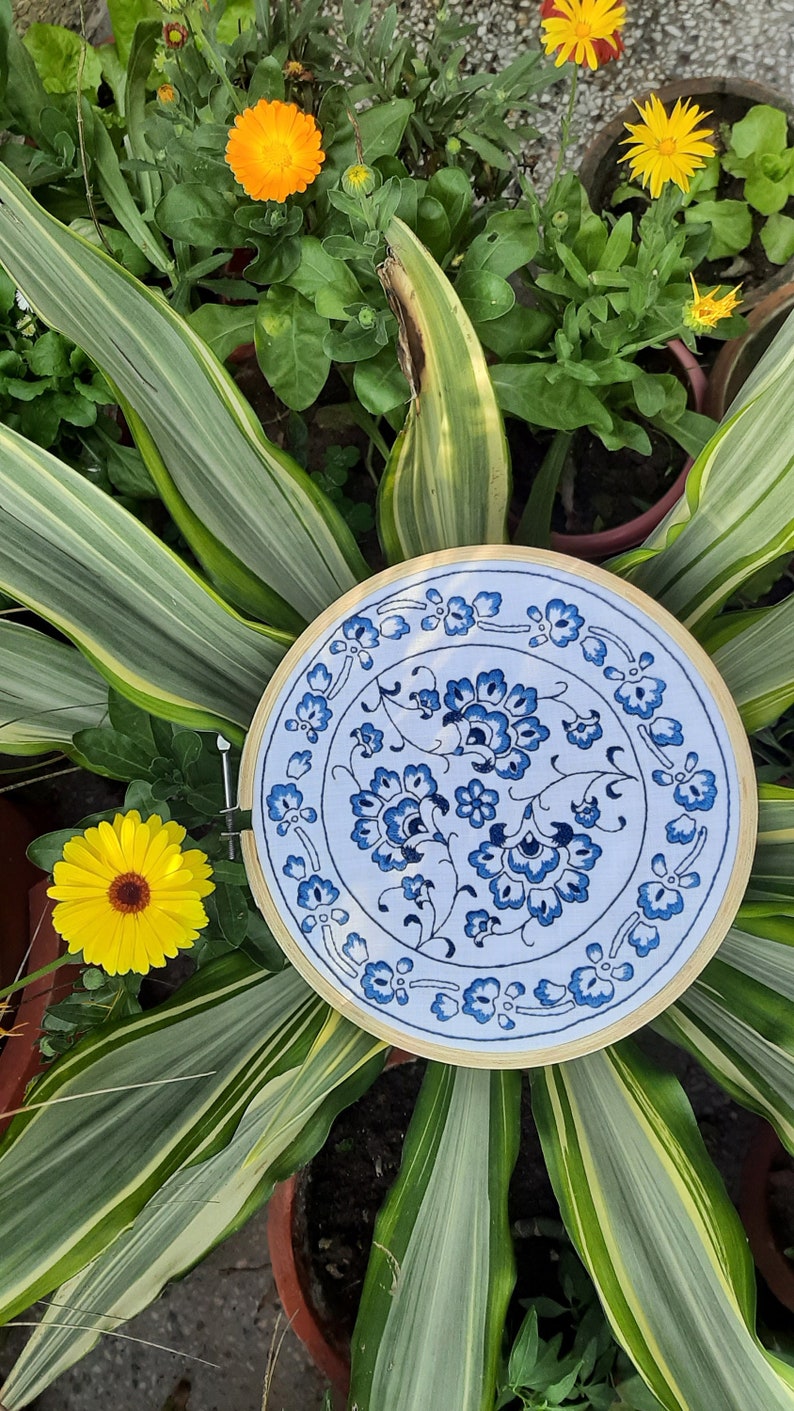 Indigo Floral Embroidery DIY Kit, Beginner Needlework (PDF Pattern) - Etsy