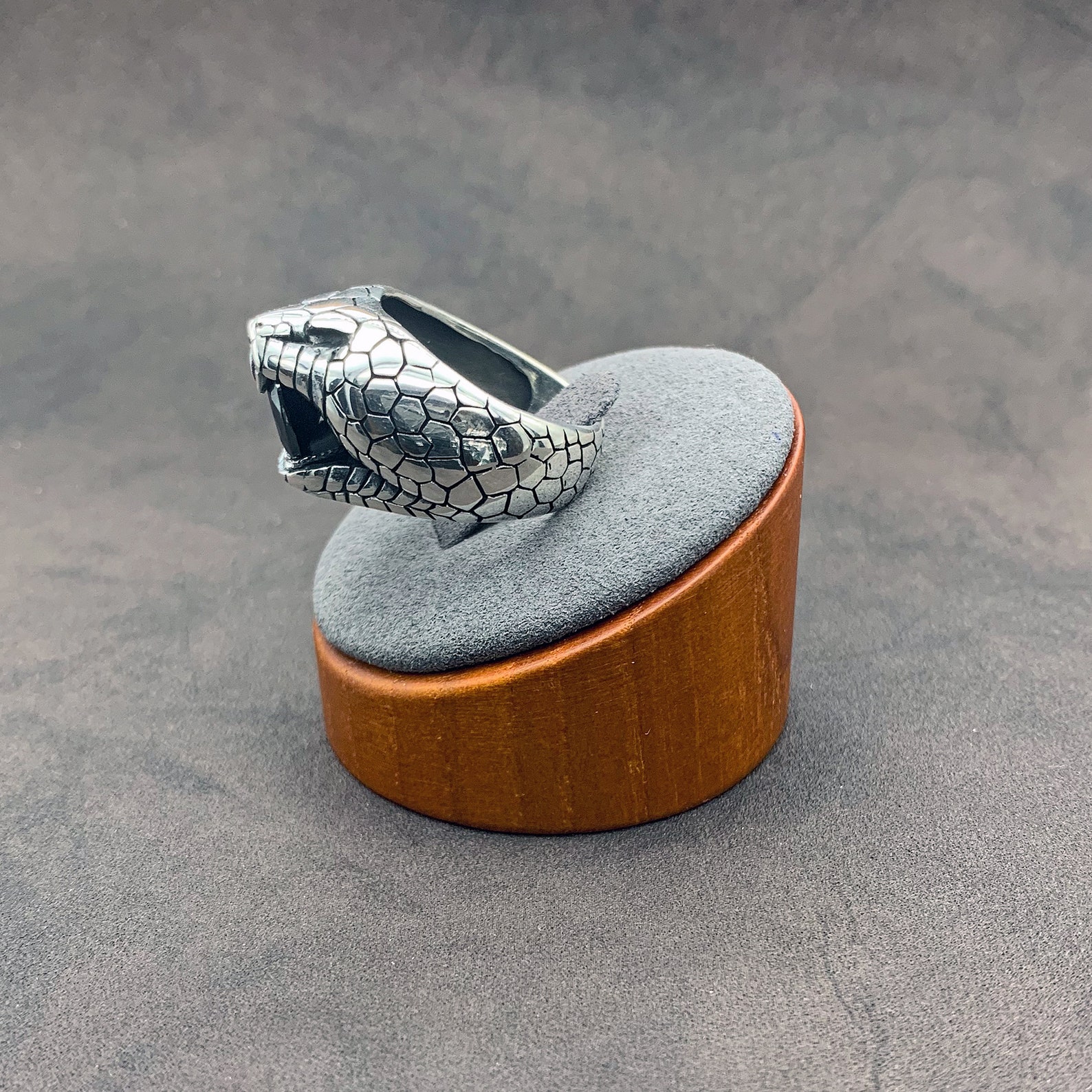 925 Sterling Silver Cobra Snake Men's Ring. Size 11. Black Stone - Etsy