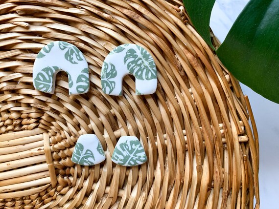 Monstera Patterned Arch Earrings // Monstera Leaf Pattern | Etsy