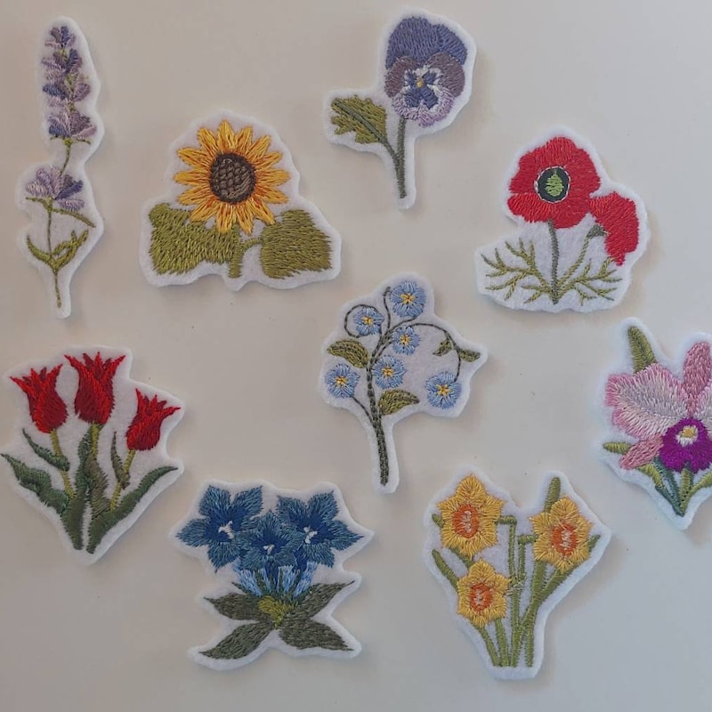 Small Embroidery Flower Patch - Etsy