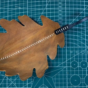 Leather Maple Leaves Tray and Leather Oak Leaf Tray Template Tutorials ...